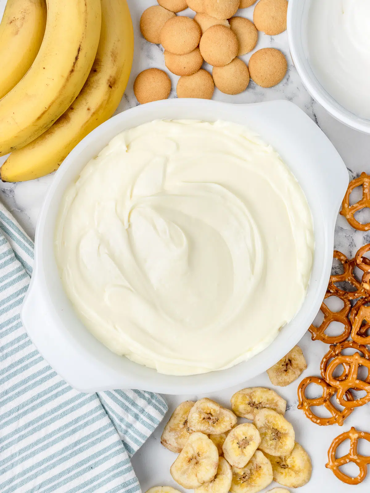 Easy Banana Cream Pie Dip - Entirely Elizabeth